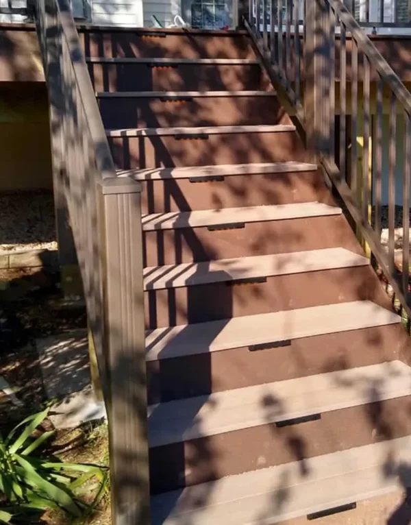 Tru-Scapes® 6″ LED Deck Step Riser Light - www.tru-post.com